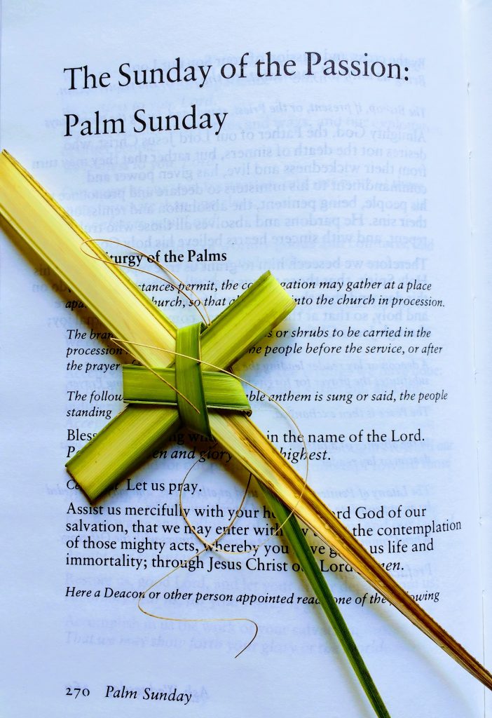 Folding Palms for Palm Sunday – Episcopal Church of the Resurrection